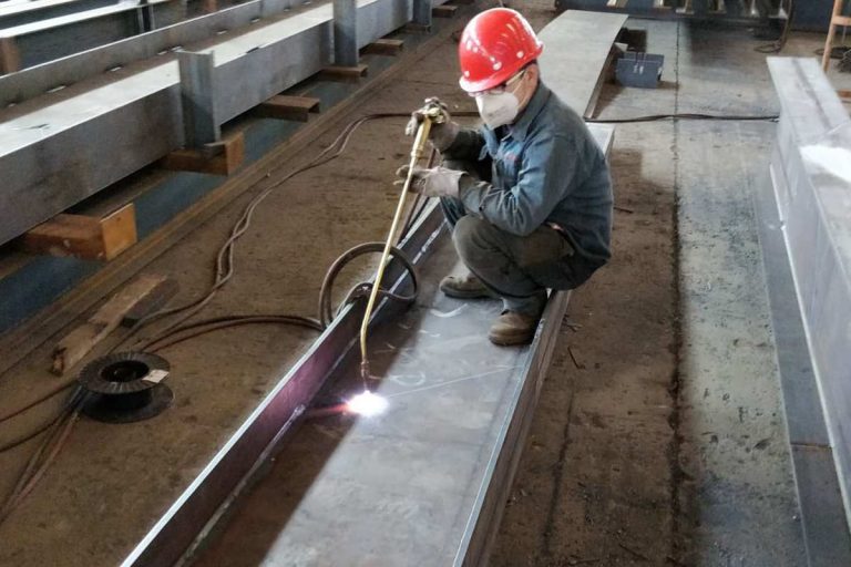 Forging Defects: Types, Causes, And Quality Control | Artizono